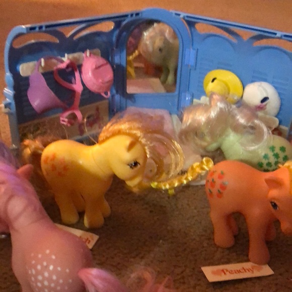 Hasbro | Toys | 98s My Little Pony Pretty Parlor And 7 Ponies | Poshmark